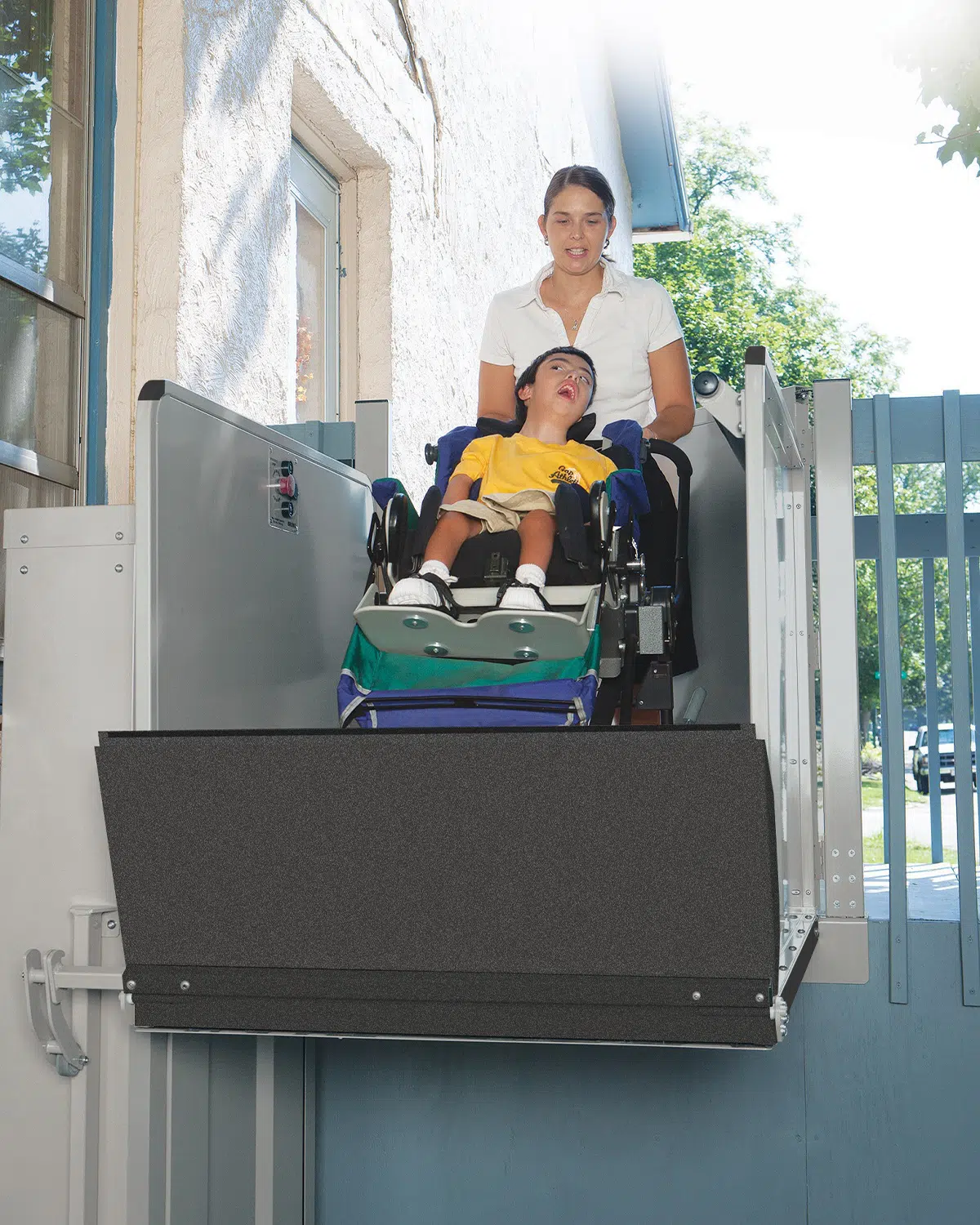 Vertical Platform Lifts : Valley Medical Supplies Inc